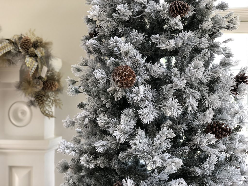 3 Tips to Setting up a Christmas Tree Like a Pro - Happy Haute Home